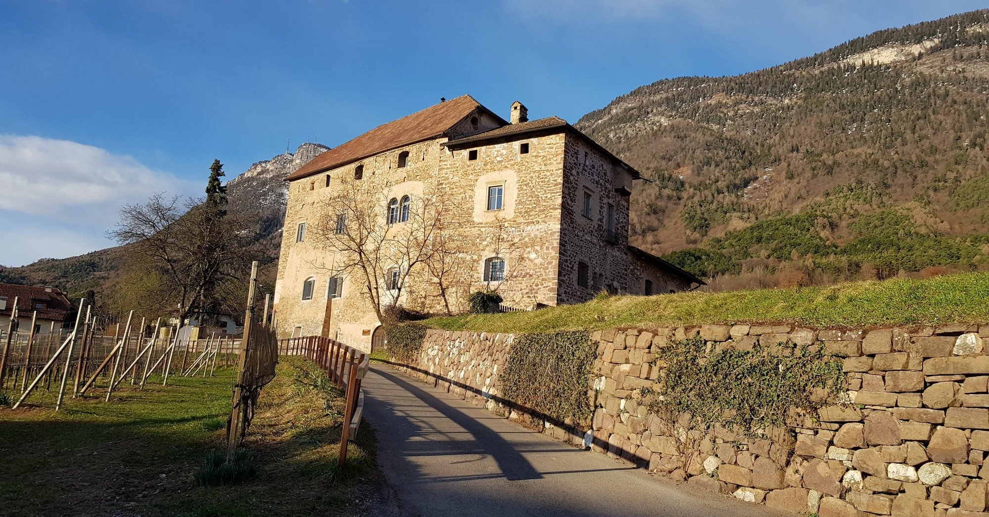 Ansitz Montani | Appartements in Südtirol mit Geschichte